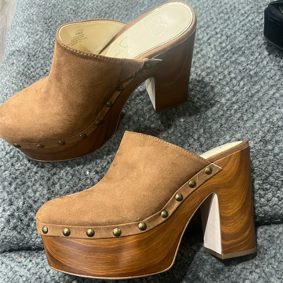 Jessica Simpson | Shoes | Jessica Simpson 75 Camel Clog Platform Heel ...